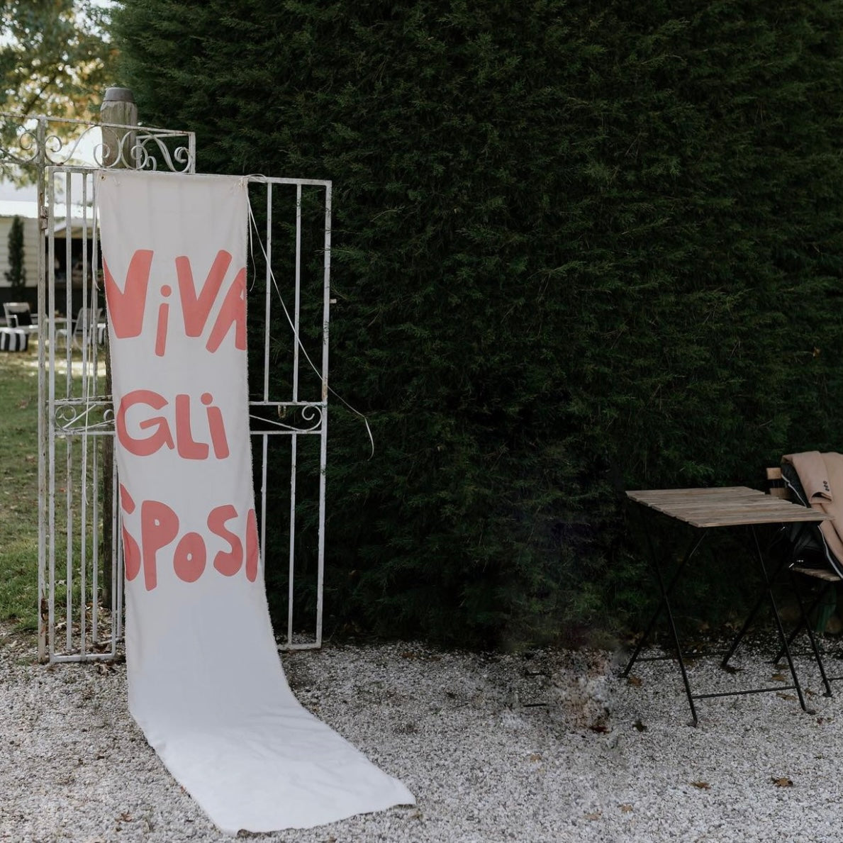 Lines on Linen – Lines on Linen