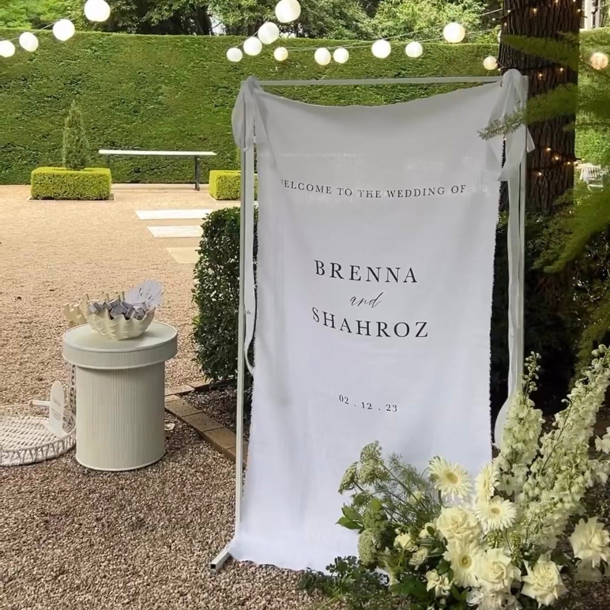 Welcome Sign – Lines on Linen