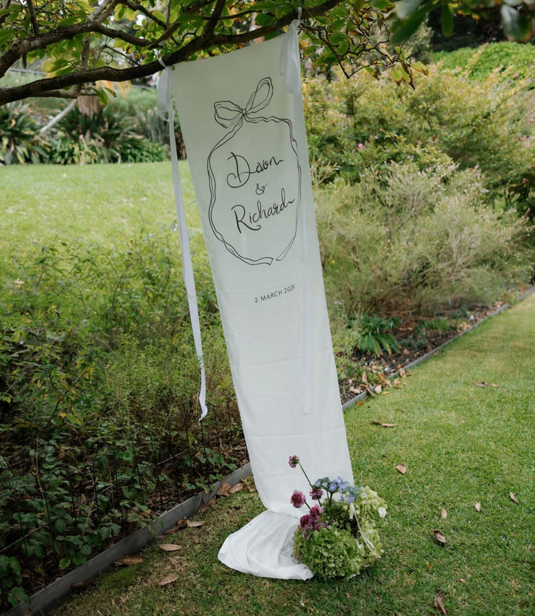 Lines on Linen – Lines on Linen