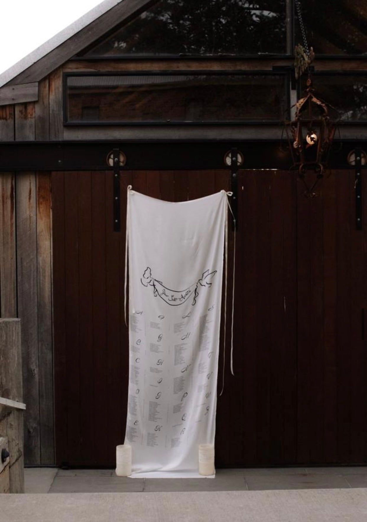 Lines on Linen – Lines on Linen